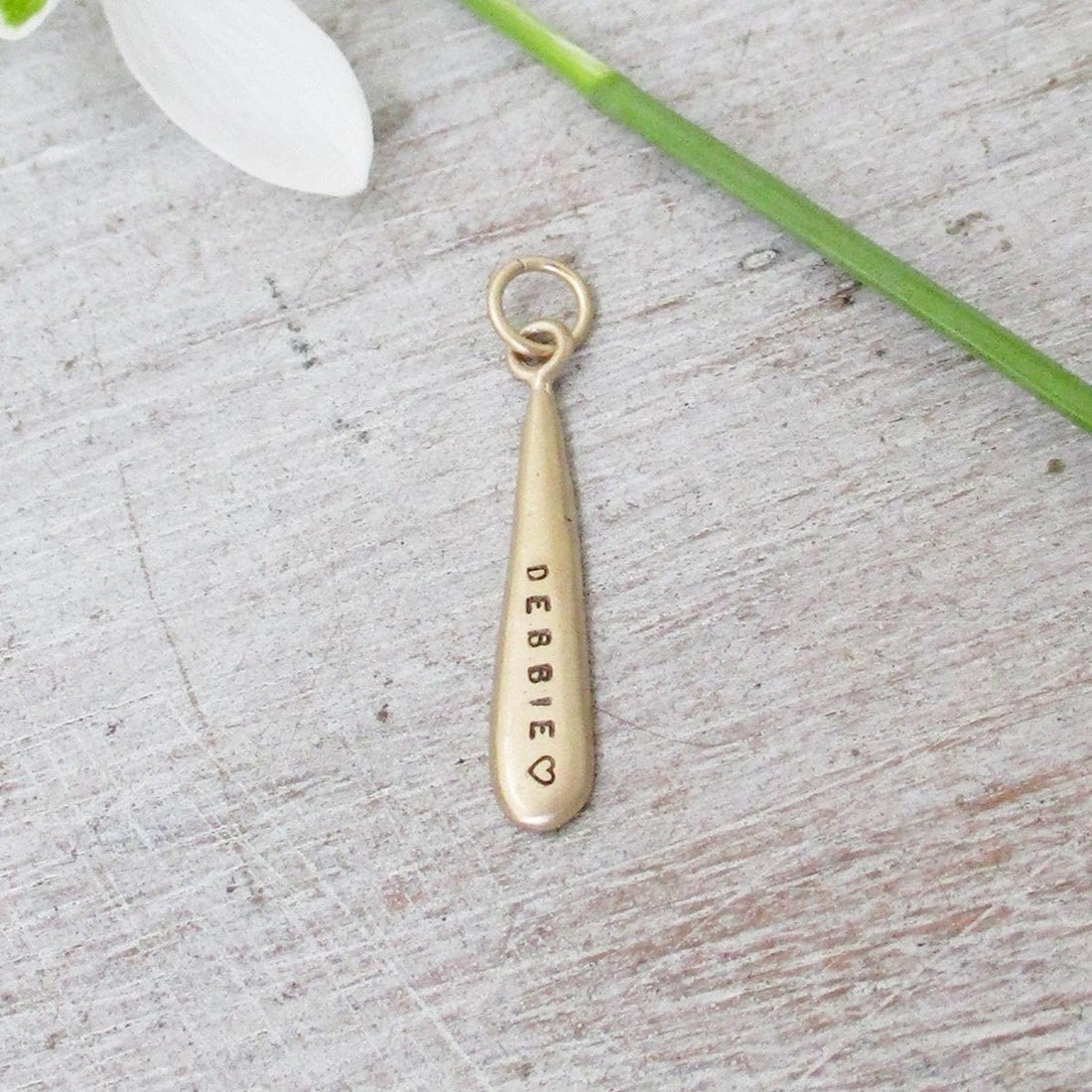 14K Gold Personalized Teardrop Charm – Luxe Design Jewellery