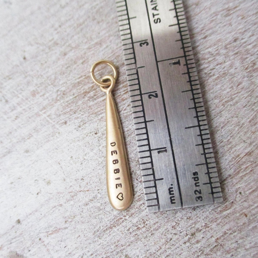 14K Gold Personalized Teardrop Charm – Luxe Design Jewellery